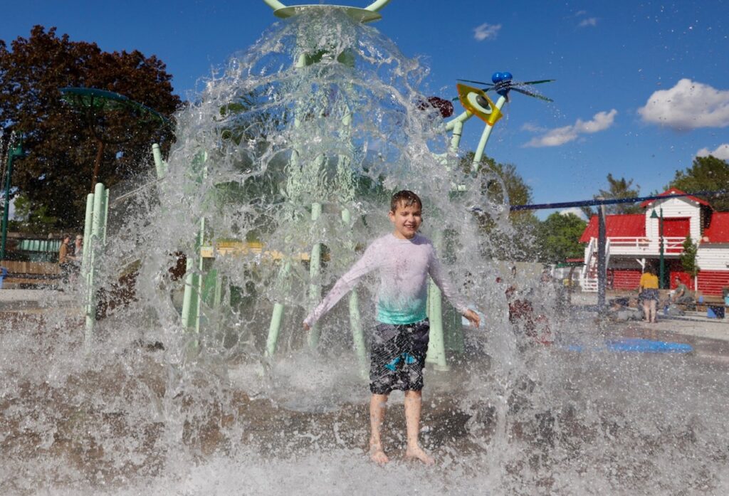 Zoo splash pad opens this week - Pigeon605