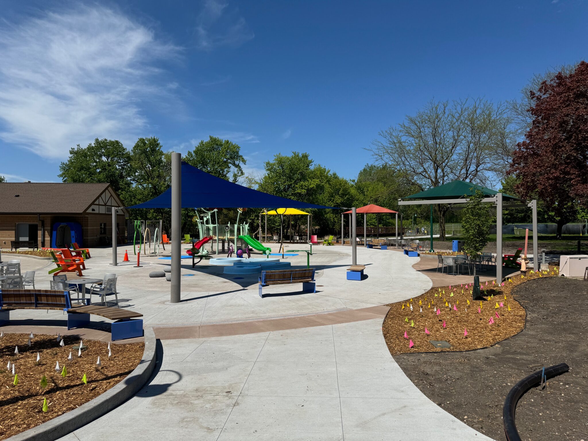 Zoo introduces first lion, updates construction progress - Pigeon605