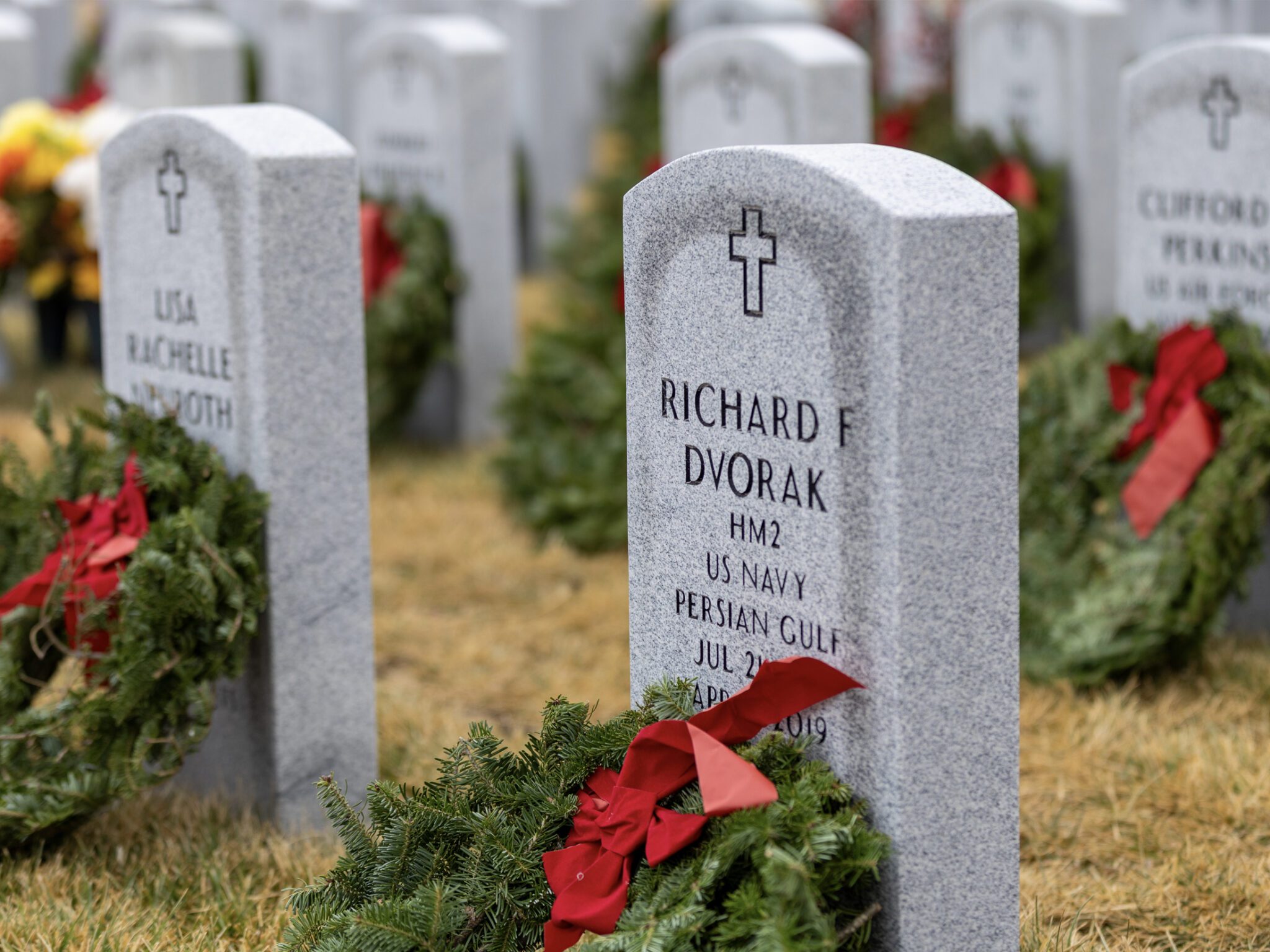 Meet the teenage twins inviting you to honor veterans with them this ...