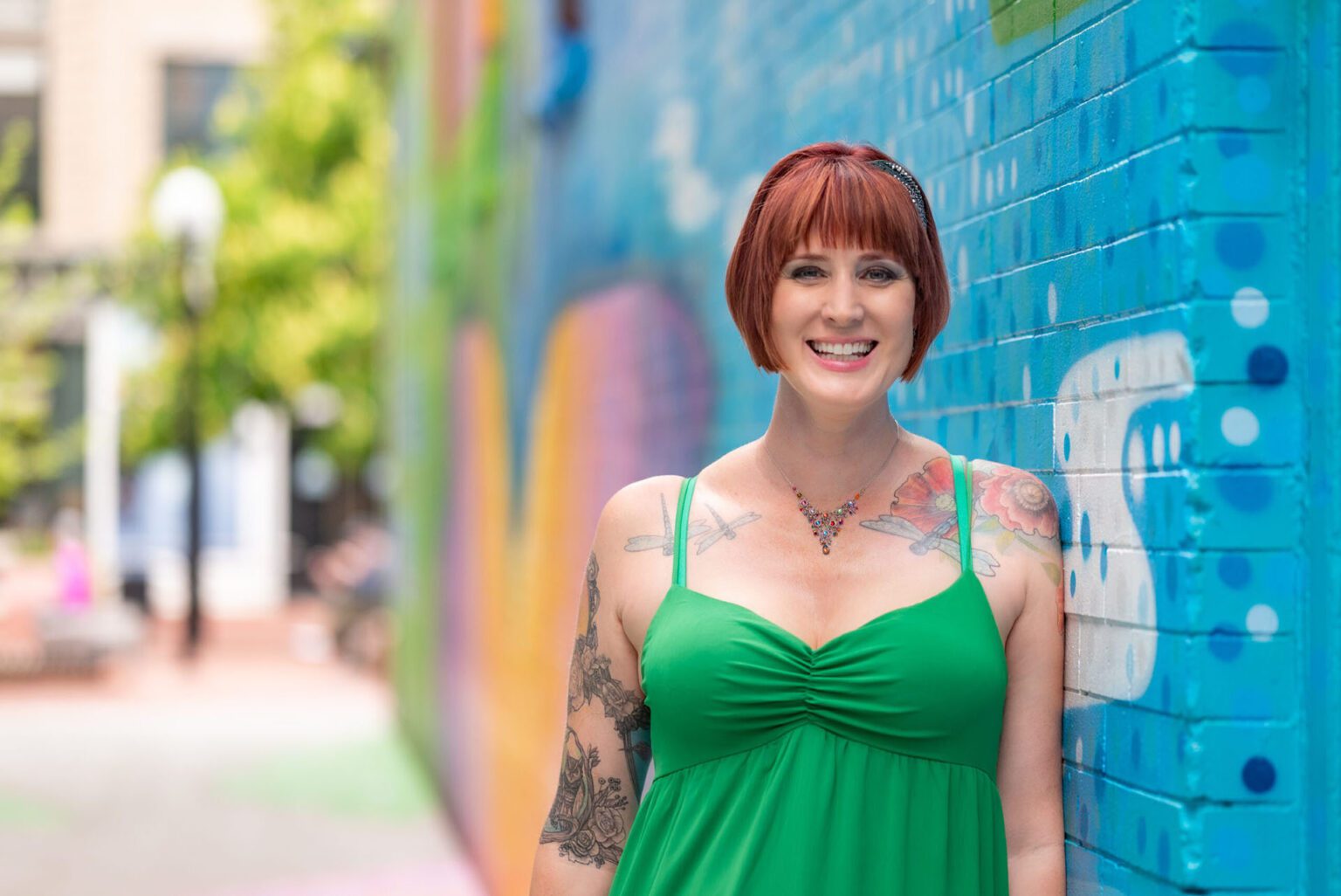 Comedian turned 'Mom Unhinged' returns to hometown stage - Pigeon605