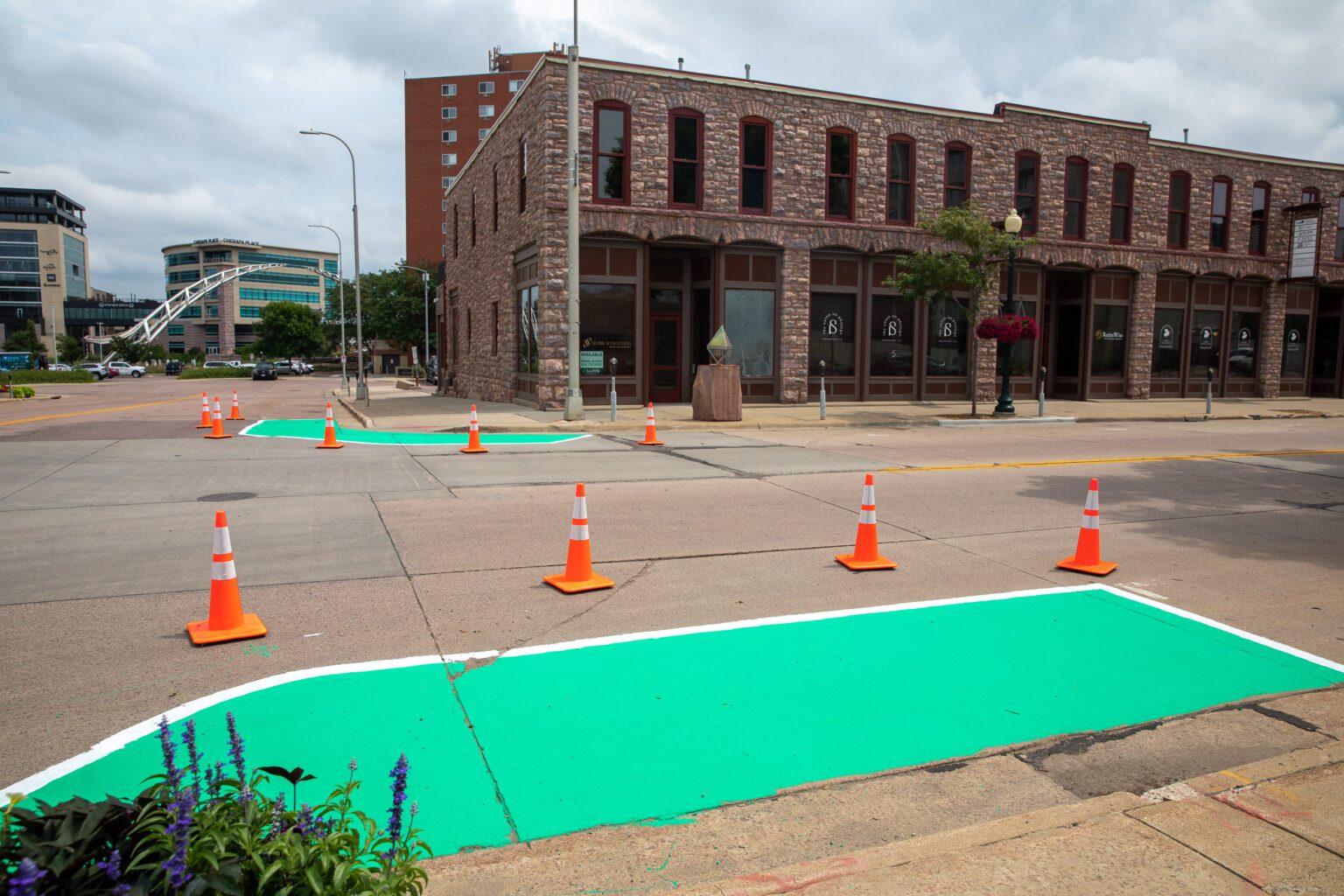 Downtown bump-outs bring touch of color, traffic-calming focus - Pigeon605