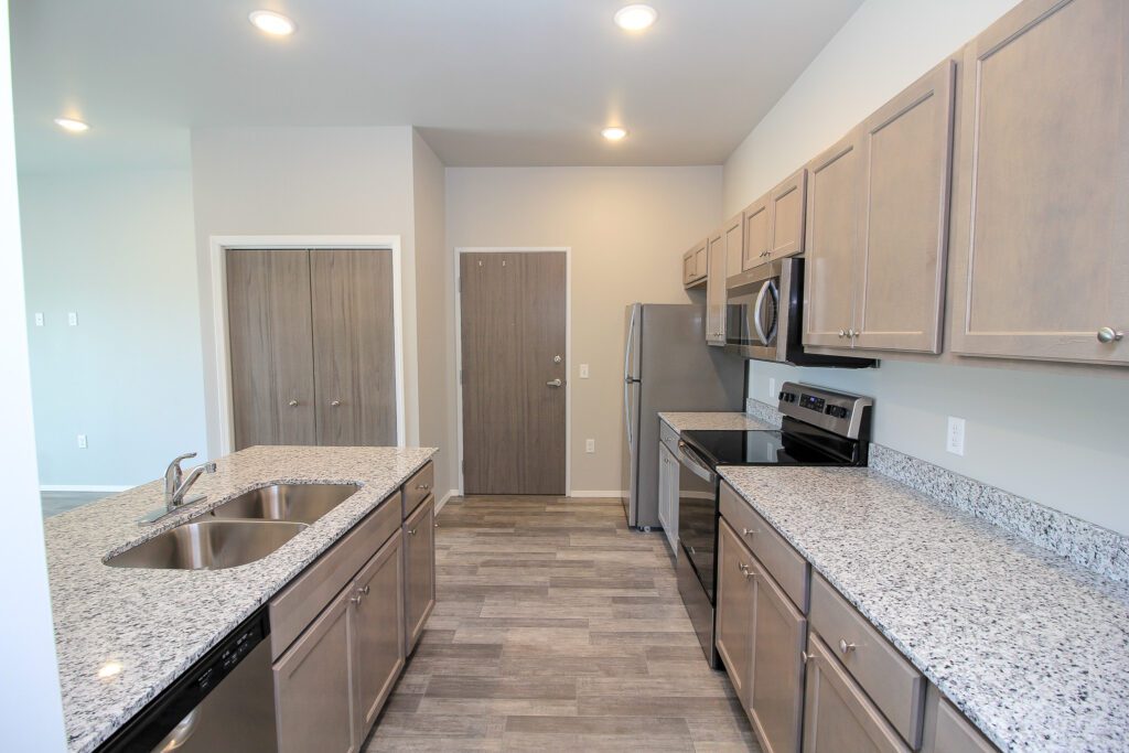 Apartment of the Week: Prairie Towers - Pigeon605