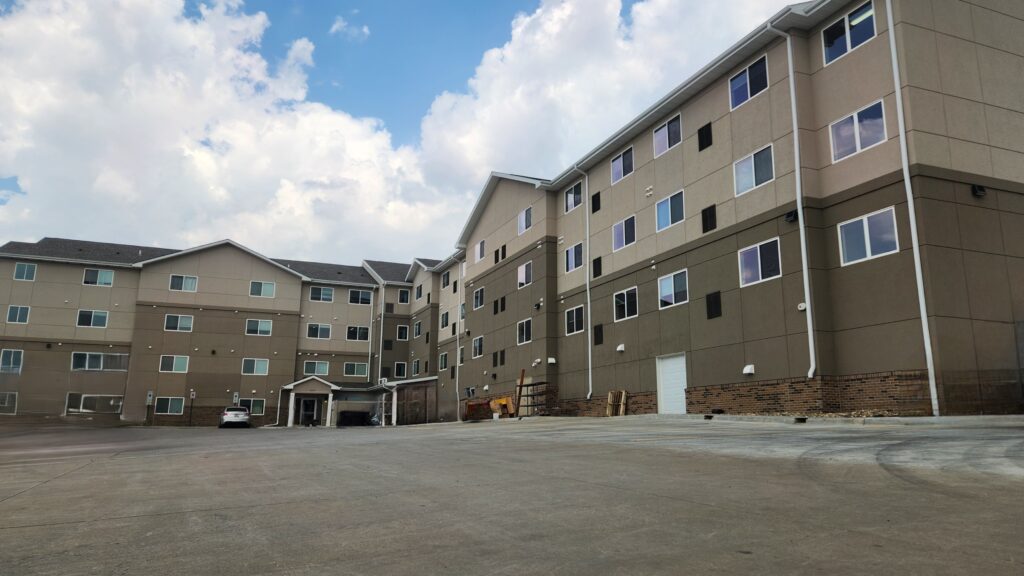 Glory House adds 50-plus living options for 'justice-impacted' tenants ...
