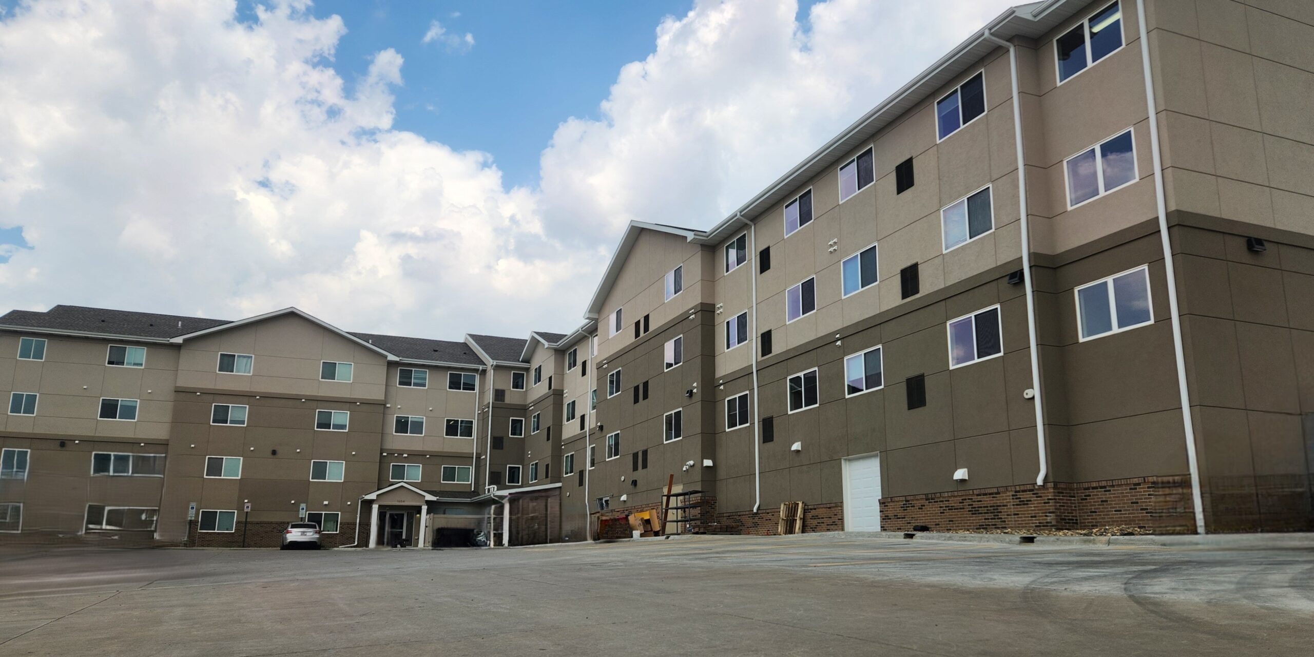Glory House adds 50-plus living options for 'justice-impacted' tenants ...
