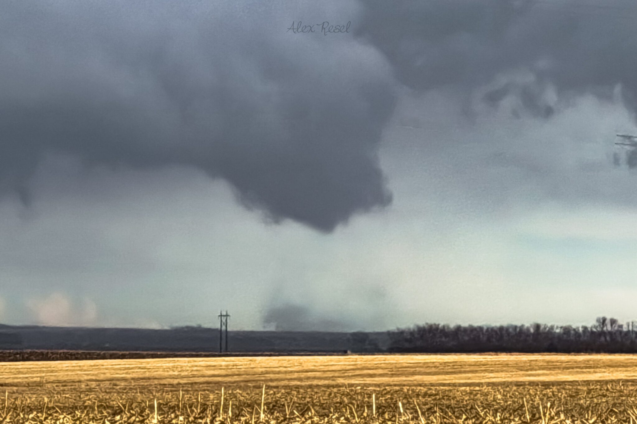 Meet the storm chaser who captured South Dakota's first February ...