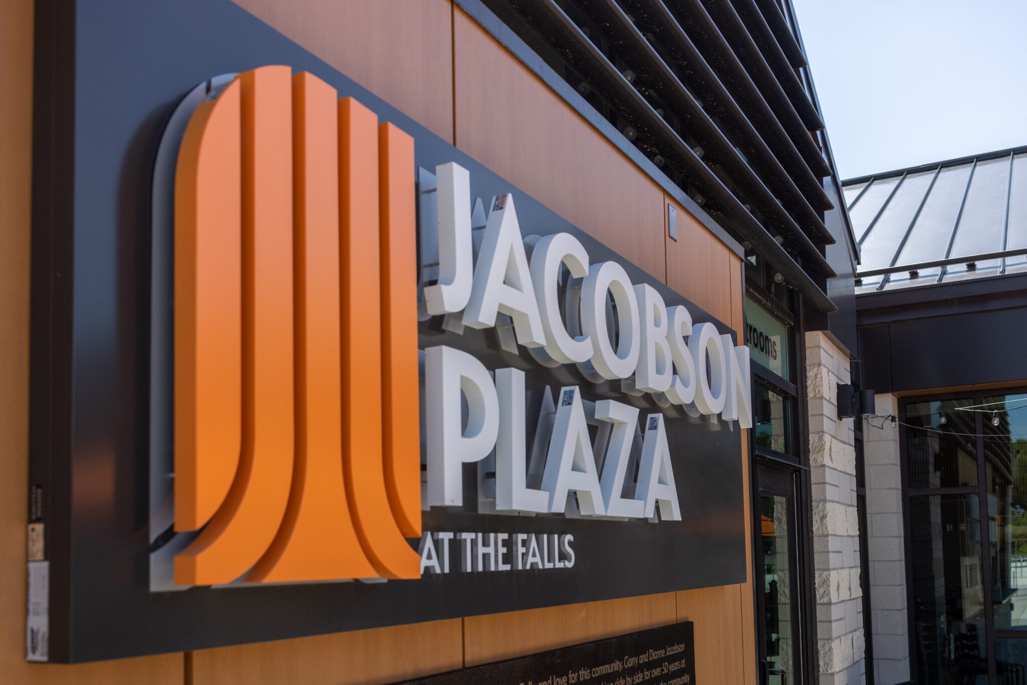 Behind the scenes building Jacobson Plaza - Pigeon605