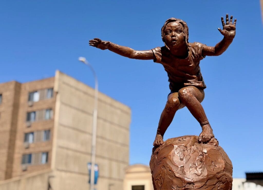 SculptureWalk’s 2026 exhibit opens downtown with 80 new sculptures ...